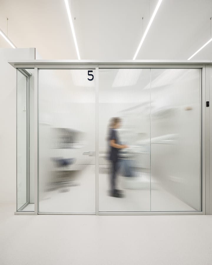 Albed's All Ways glass partition wall system for a clinic in San Sebastian