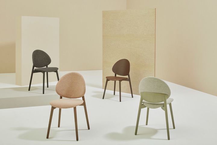Billiani: Neue Sitzmöbel von Philippe Bestechender und Constance Guisset