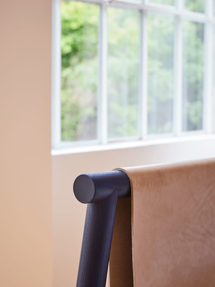 Artigianale e sostenibile: il letto Jack di Bolzan in legno, cuoio e ...