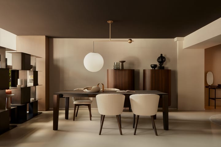 Il nuovo showroom Calligaris a Milano in via Turati
