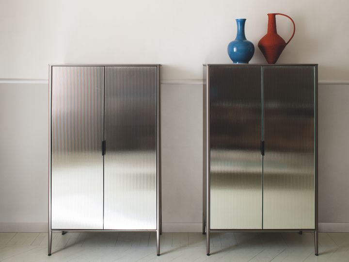 Fluted mirrored glass in Cesar's design language