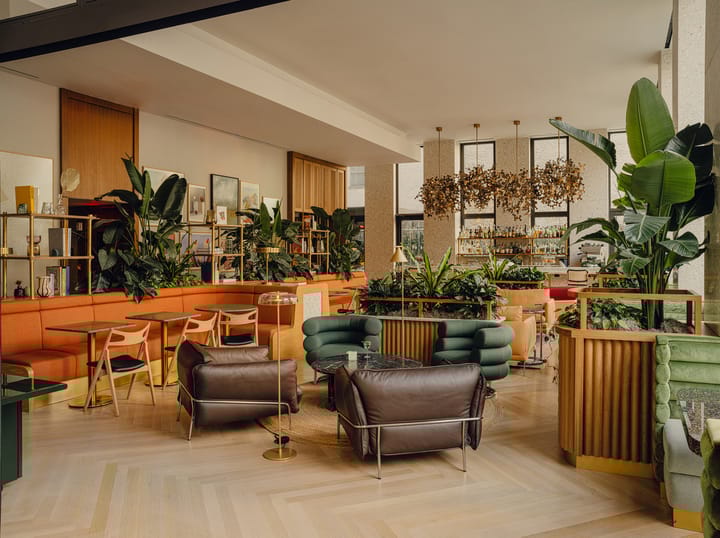 Eileen Gray’s Classics in a Manhattan Private Members Club