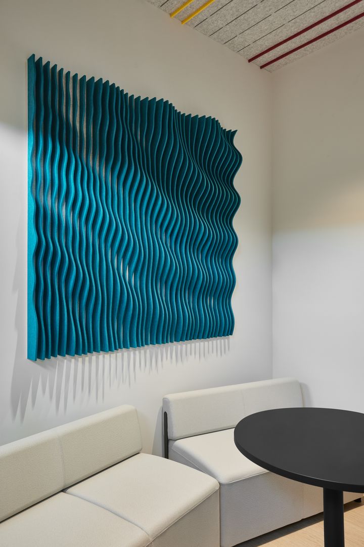 ECOcero's eco-conscious office: a fusion of acoustics, sustainability ...