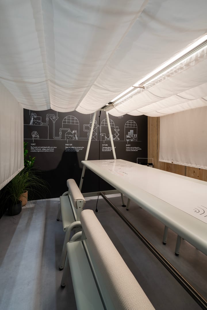 AMAi furniture for office and outdoor by Extremis at Orgatec 2022