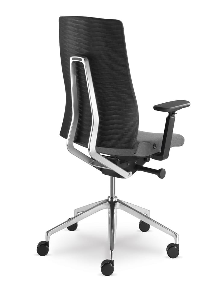FollowMe, the extremely flexible task chair by LD Seating