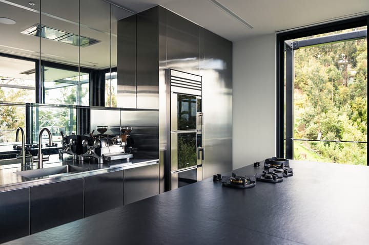 The Unox Casa professional oven from the SuperOven line for a home in ...