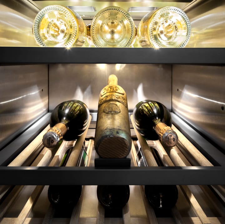 H.H. Lim's solo exhibition in the Gaggenau showroom in Milan