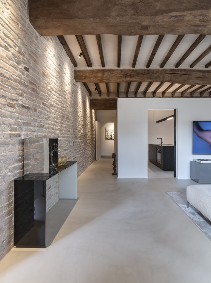 HD Surface coverings in an ancient house in Siena