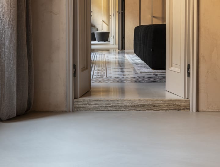 HDSurface coverings at Palazzo Batignani