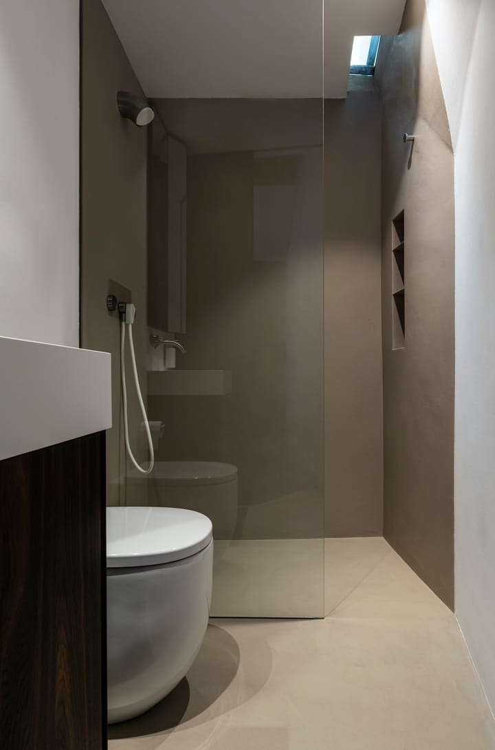 The Coverings of HDsurfaces for an apartment in Parma