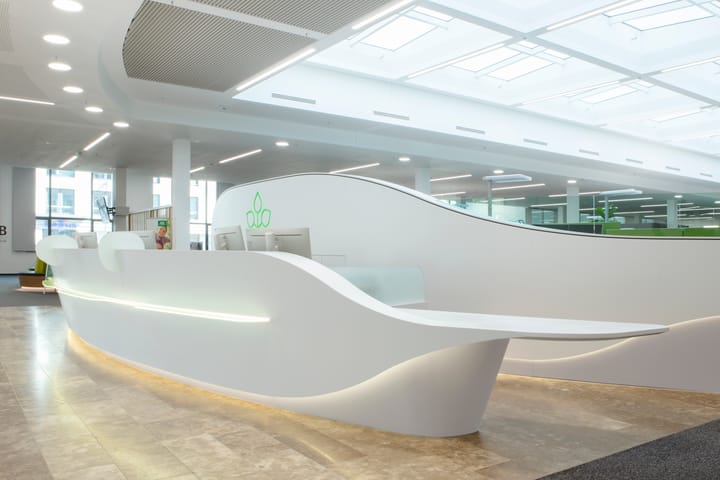 The HIMACS Solid Surface for a fluid shapes reception desk
