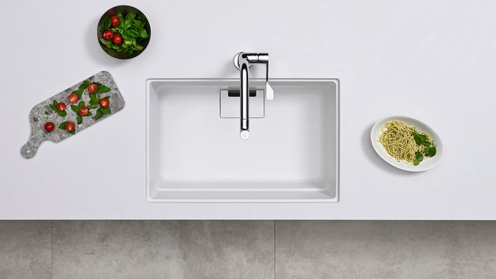 Yoshimoto's innovative undermount sinks in Crystal surface artificial ...