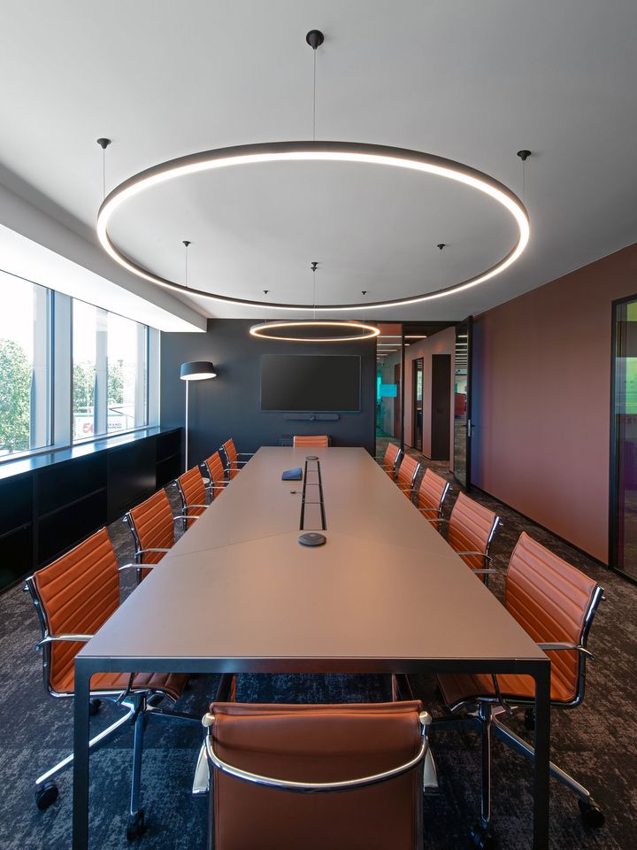 Lighting devices Linea Light Group for new HQ IRI in Milan