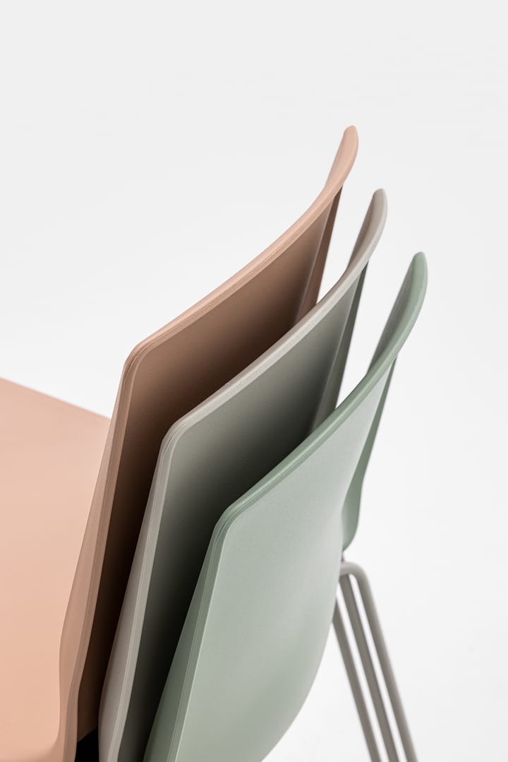 Loto, the first Mara eco-friendly chair made of recycled polypropylene