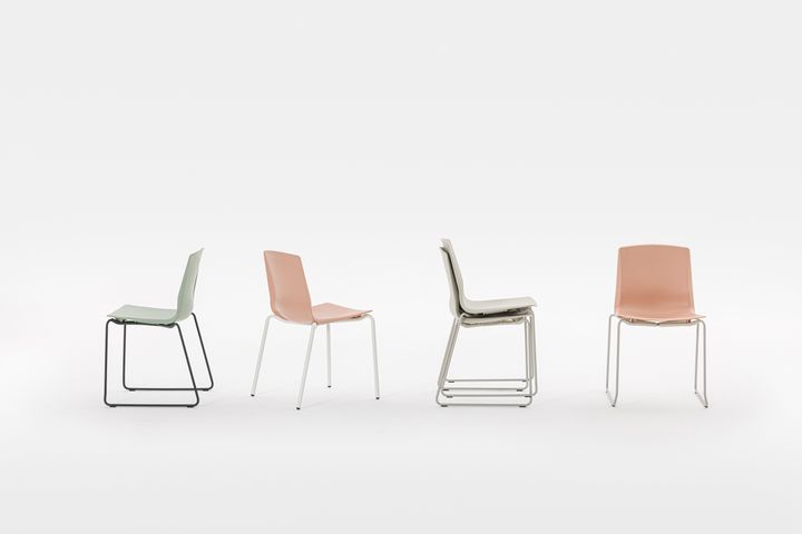 Loto, the first Mara eco-friendly chair made of recycled polypropylene