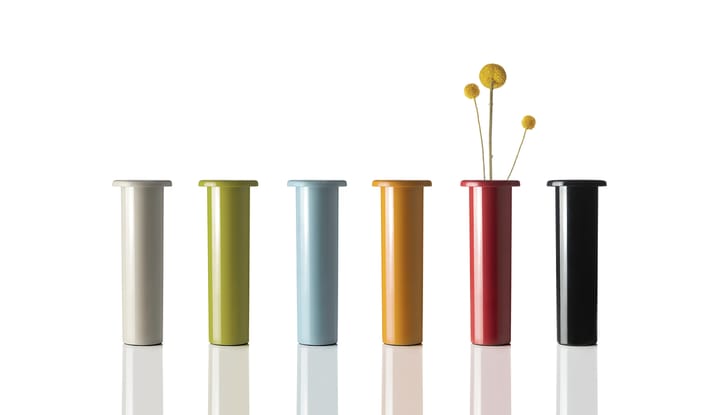 The new Magis Bouquet rechargeable lamp designed by BrogliatoTraverso