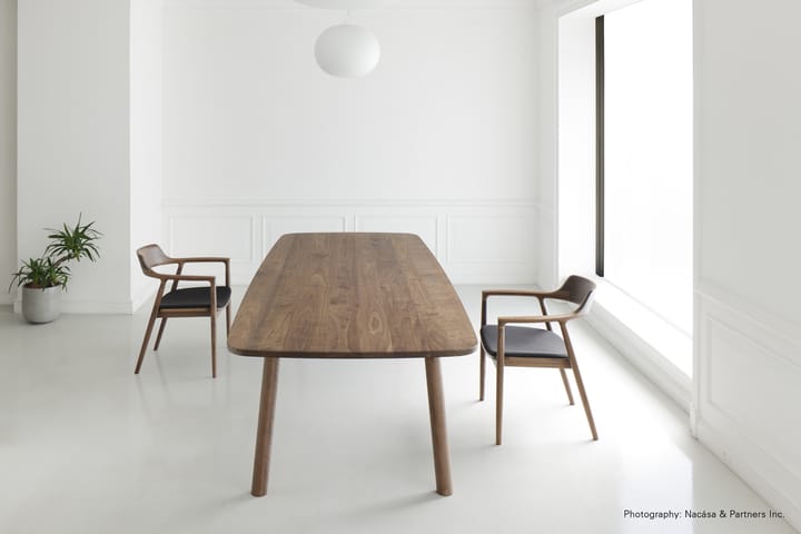 MARUNI presents the Seto table by Naoto Fukasawa
