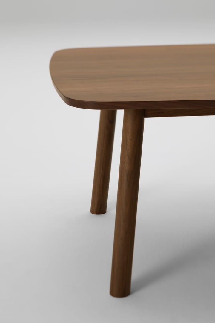 MARUNI presents the Seto table by Naoto Fukasawa
