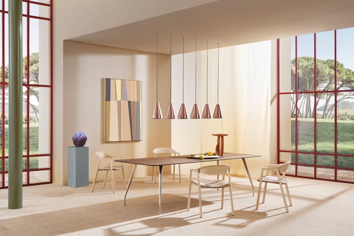 Rizz is the new Pedrali table designed by Robin Rizzini