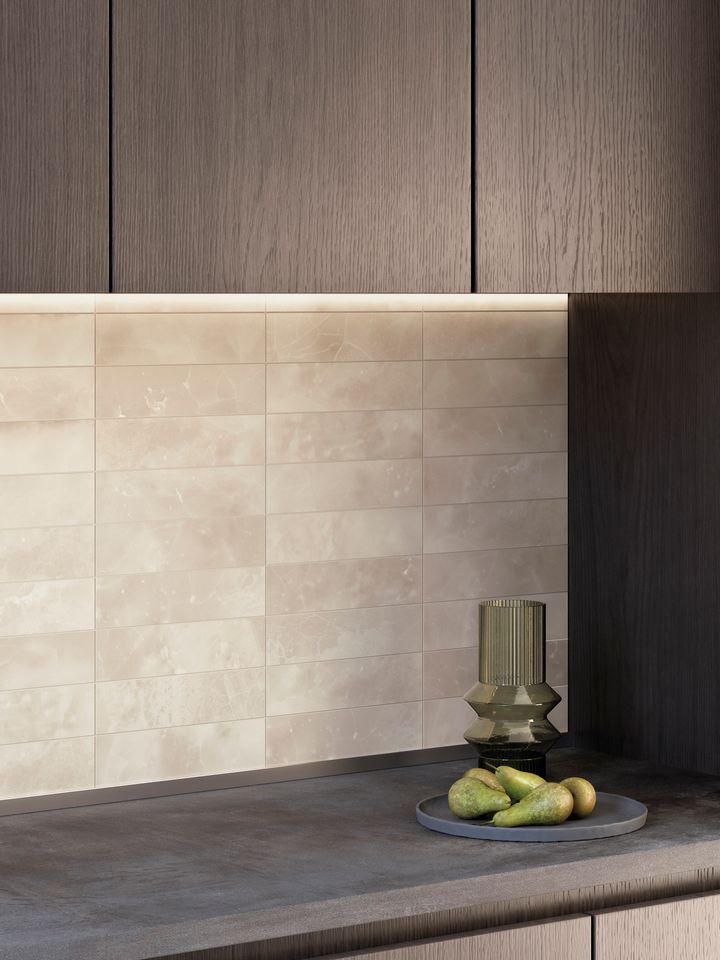 Cera, the Refin porcelain stoneware inspired by wax