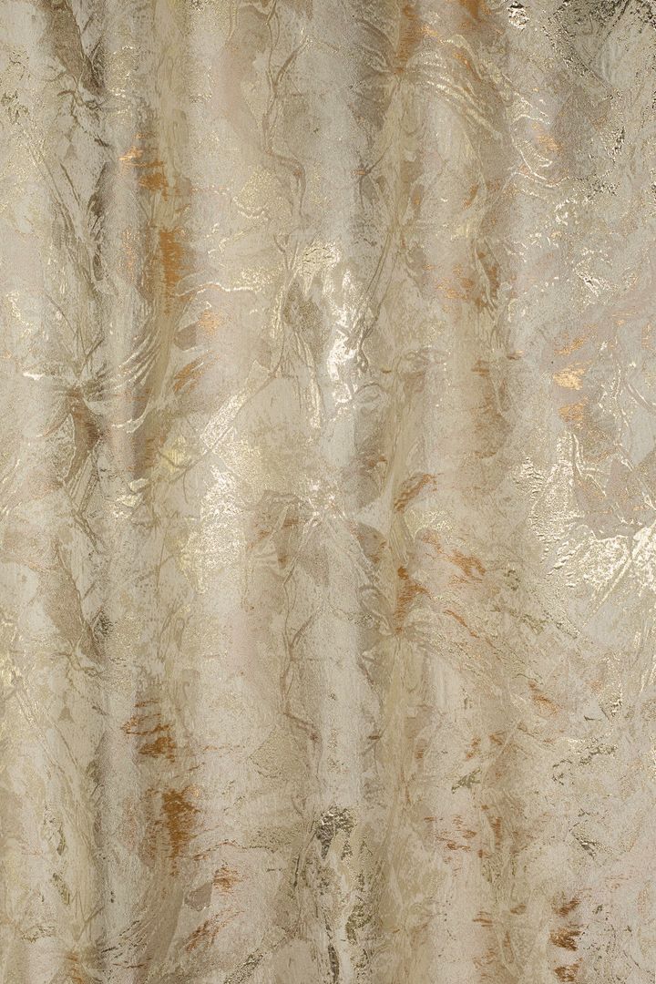 Rubelli mit Rococo, der neuen Capsule Collection, auf dem Fuorisalone