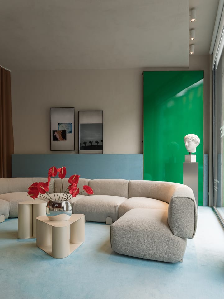 Simposio, the first Saba modular sofa designed by Studiopepe