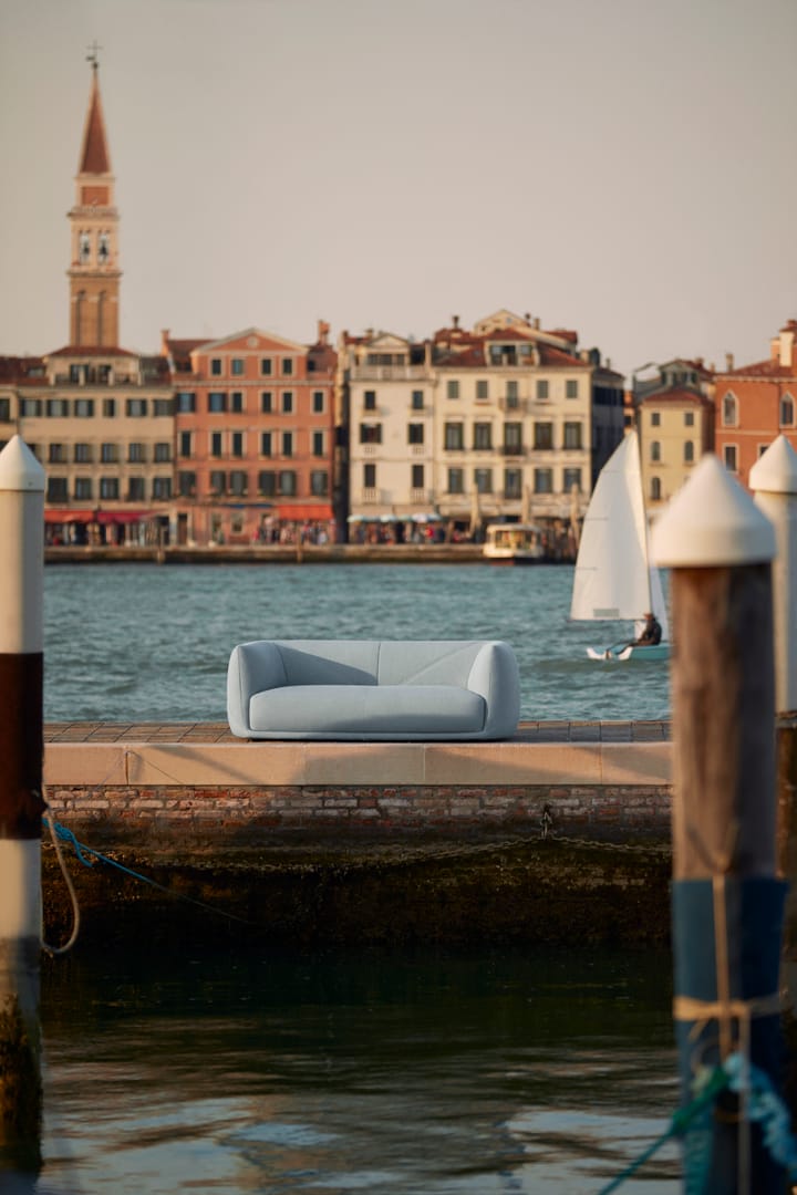 Vela, the Saba sofa designed by Zanellato/Bortotto