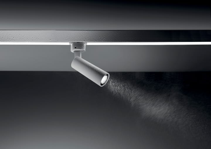 IP System is the Simes linear lighting system at Euroluce 2023