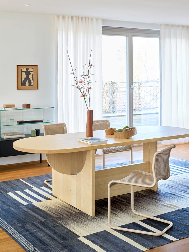 Der neue B15 von Tecta und das 100-jährige Jubiläum von Bauhaus Dessau