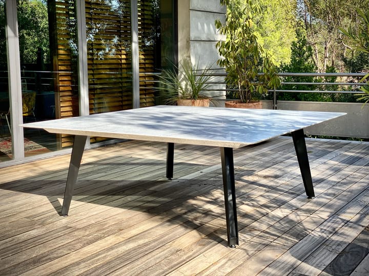 Piedra acrílica Himacs para una residencia en Montpellier