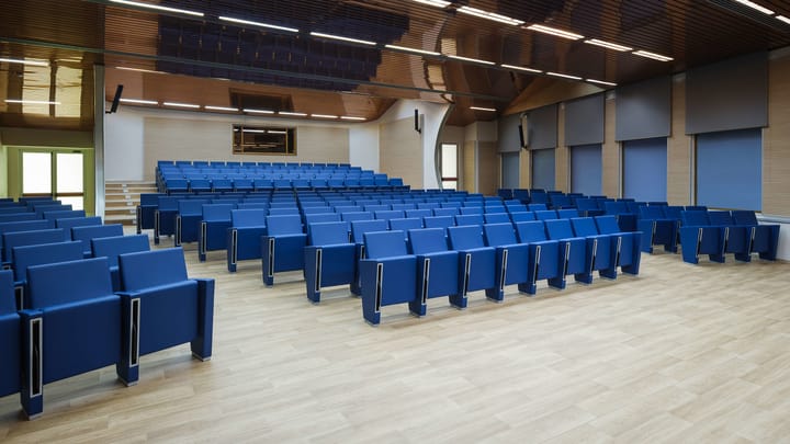 Customised Lamm chairs for the Lecture Hall of the University of Basilicata