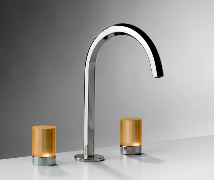 Fantini expands the Venezia taps collection with the new Murano glass handles