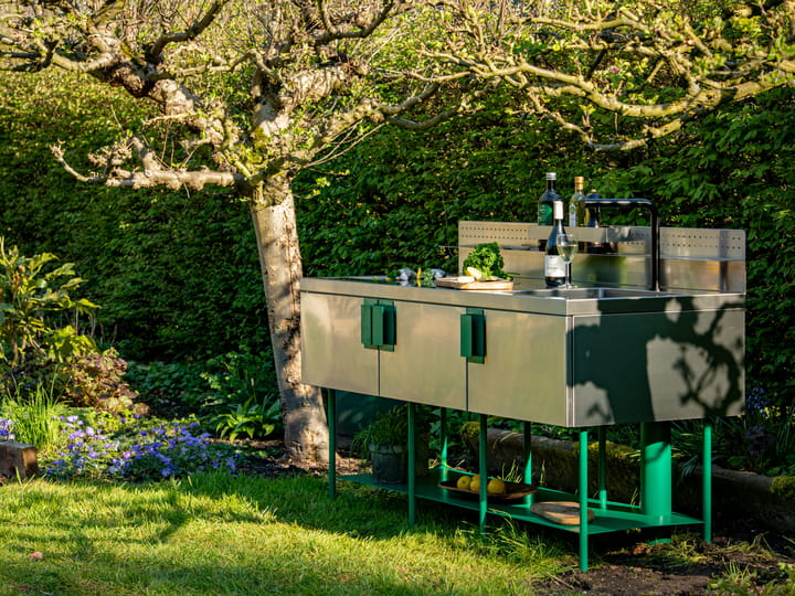 Atria, the Abimis steel kitchen designed for outdoor use