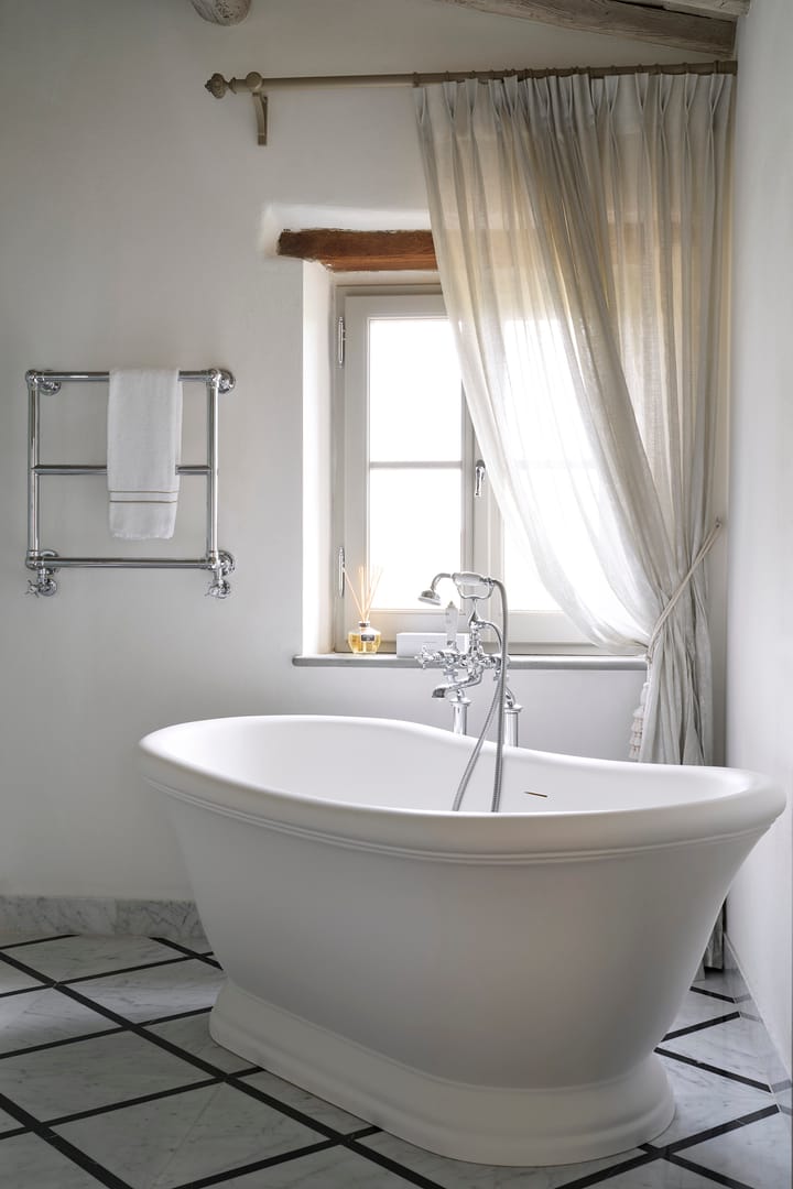 The Devon&Devon bathroom collections for Torre di San Martino in Panzano in Chianti