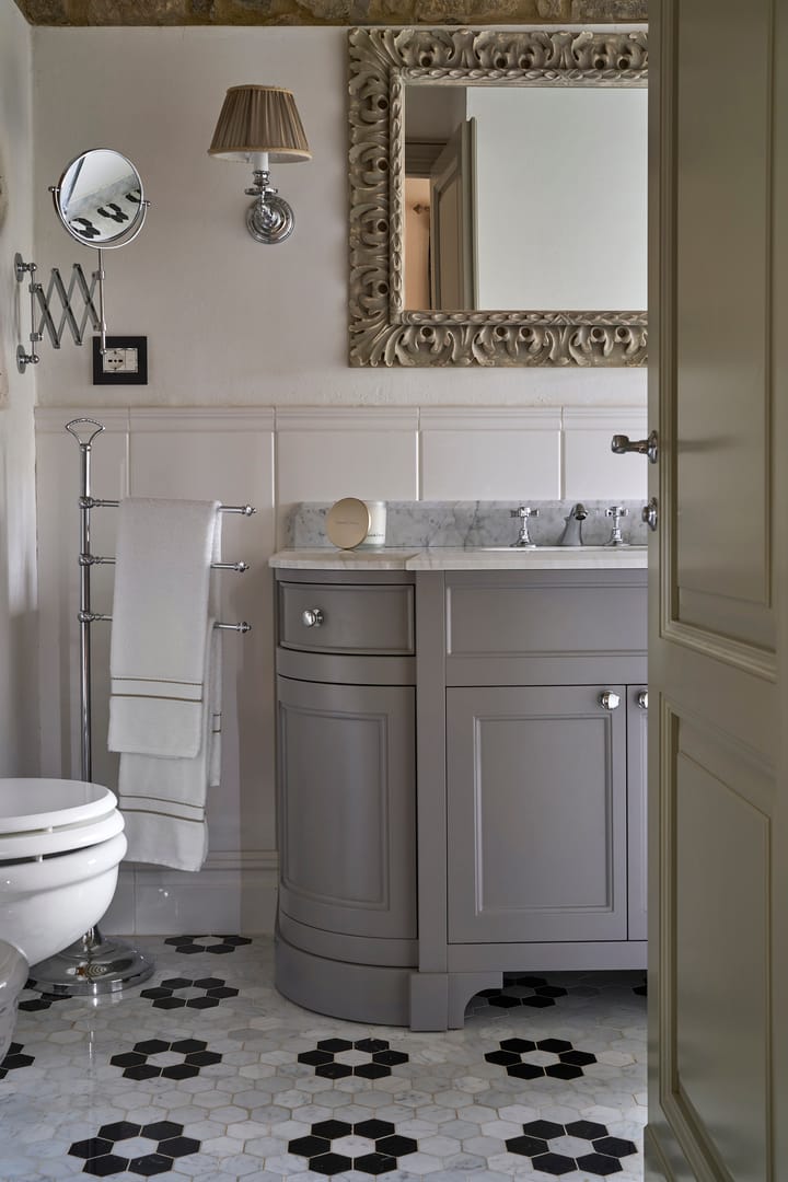 The Devon&Devon bathroom collections for Torre di San Martino in Panzano in Chianti