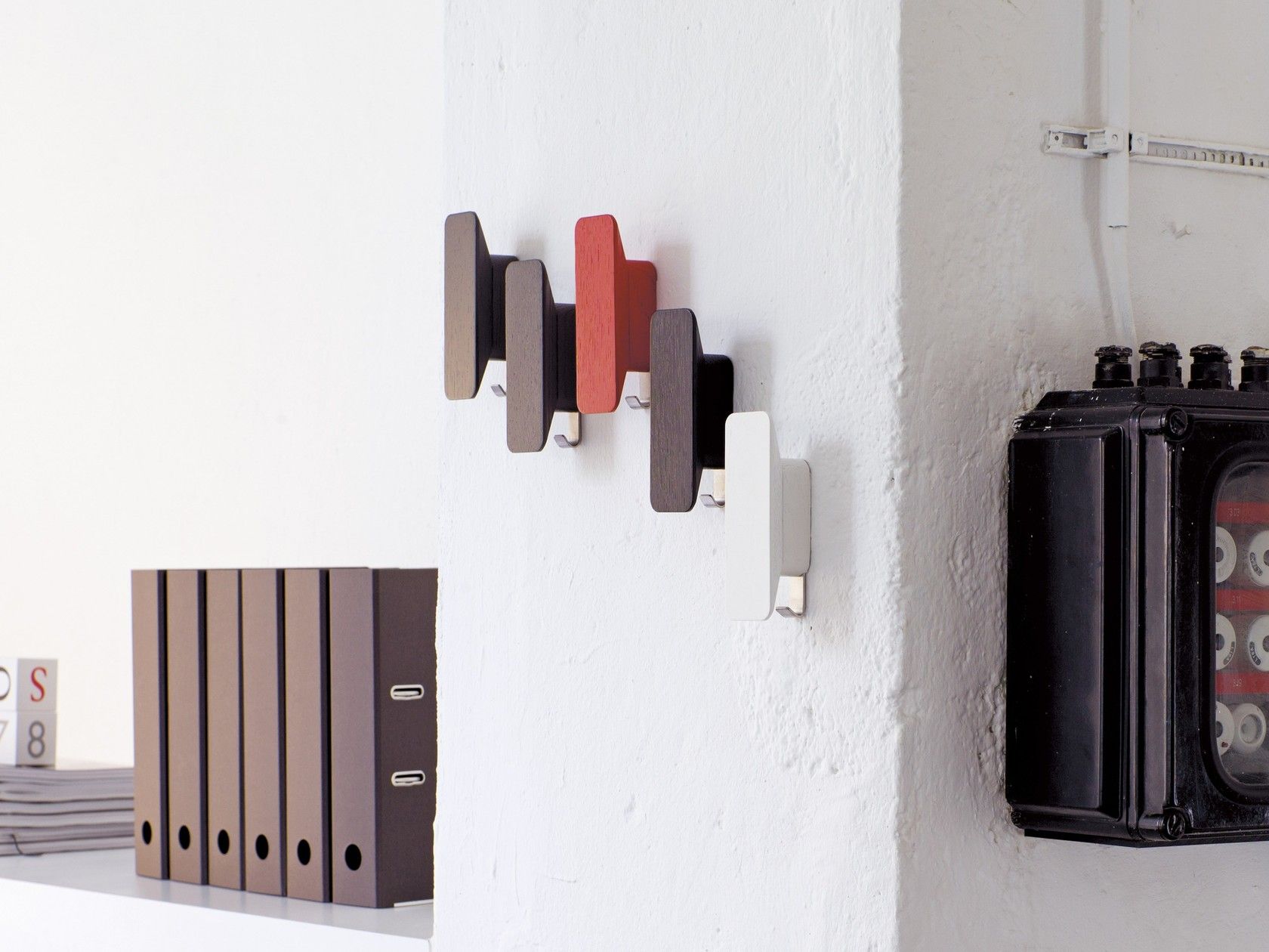 STROKE Coat rack By Schönbuch