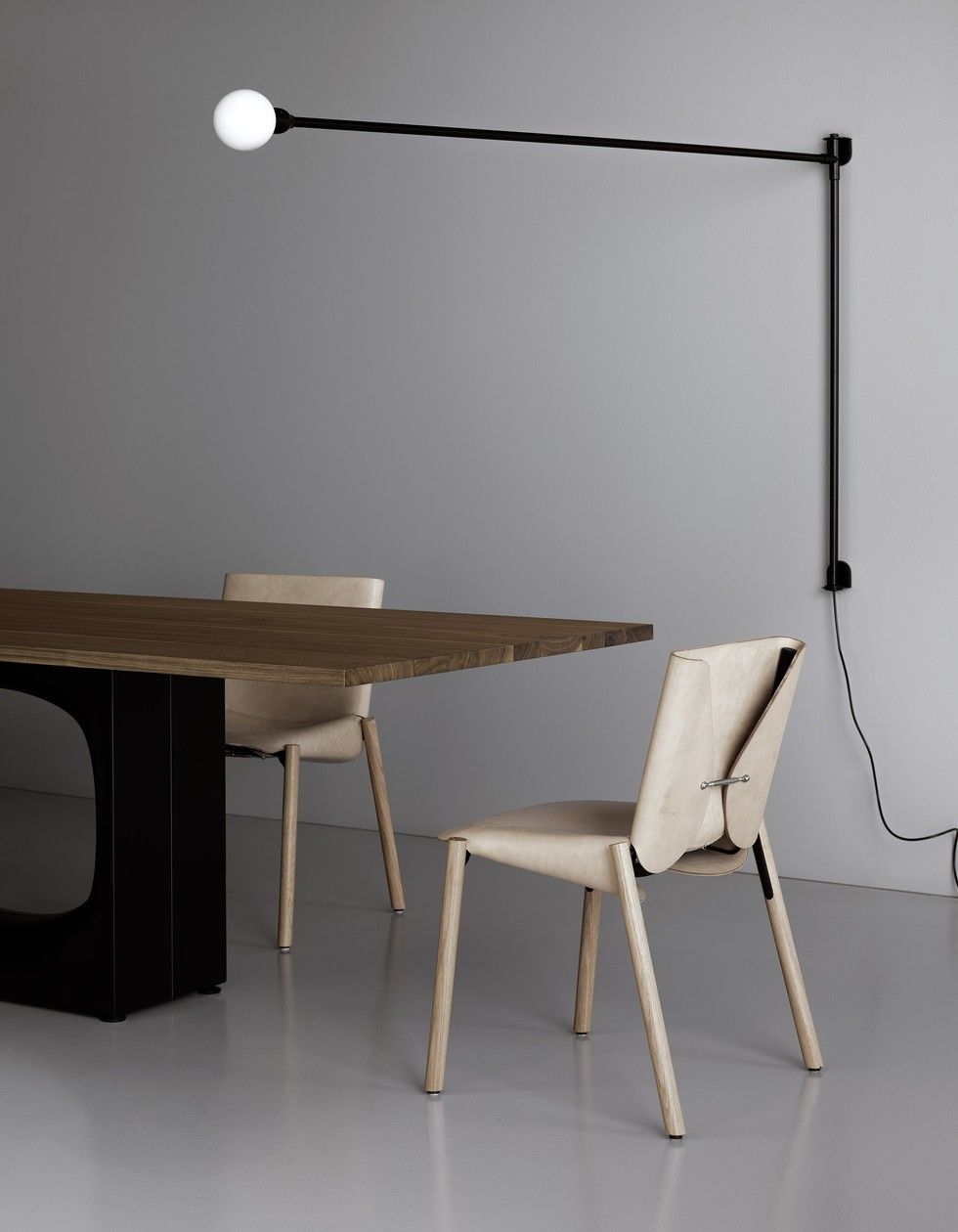 1085 EDITION Tanned leather chair By Kristalia | design Bartoli Design
