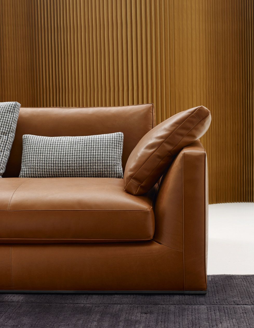 RICHARD 3 seater leather sofa By B&B Italia | design Antonio Citterio