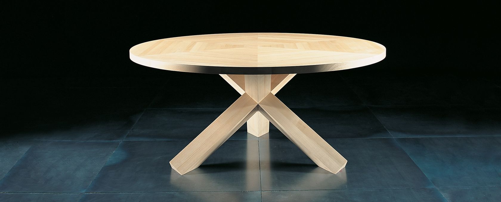 452 LA ROTONDA Table By Cassina | design Mario Bellini