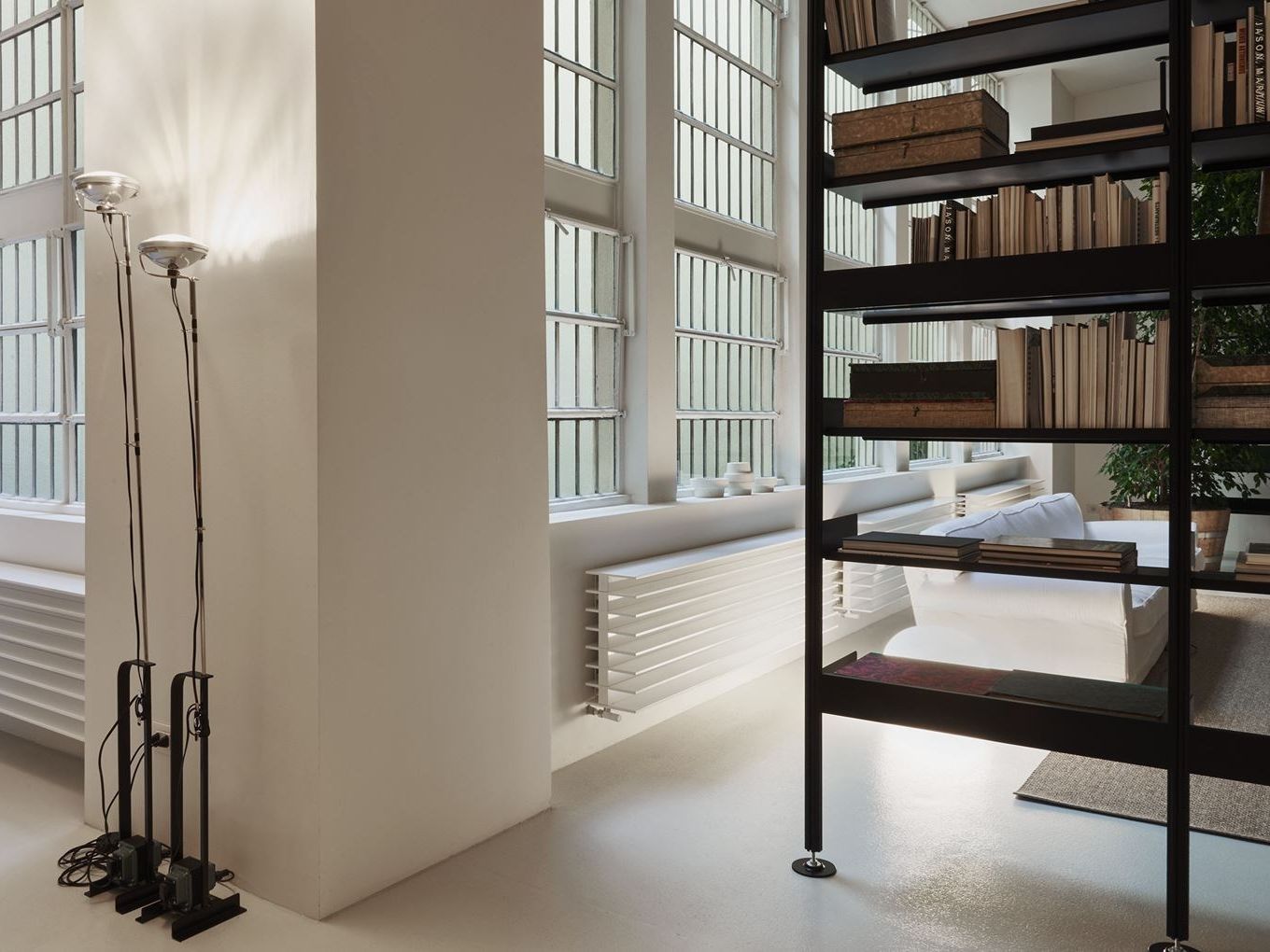 Sectional extruded aluminum bookcase 606 UNIVERSAL SHELVING SYSTEM By ...