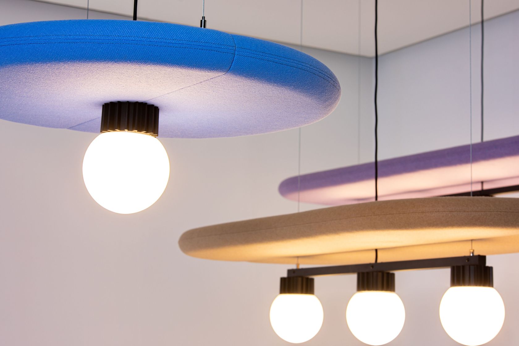 BuzziSurf Pendant lamp By BuzziSpace