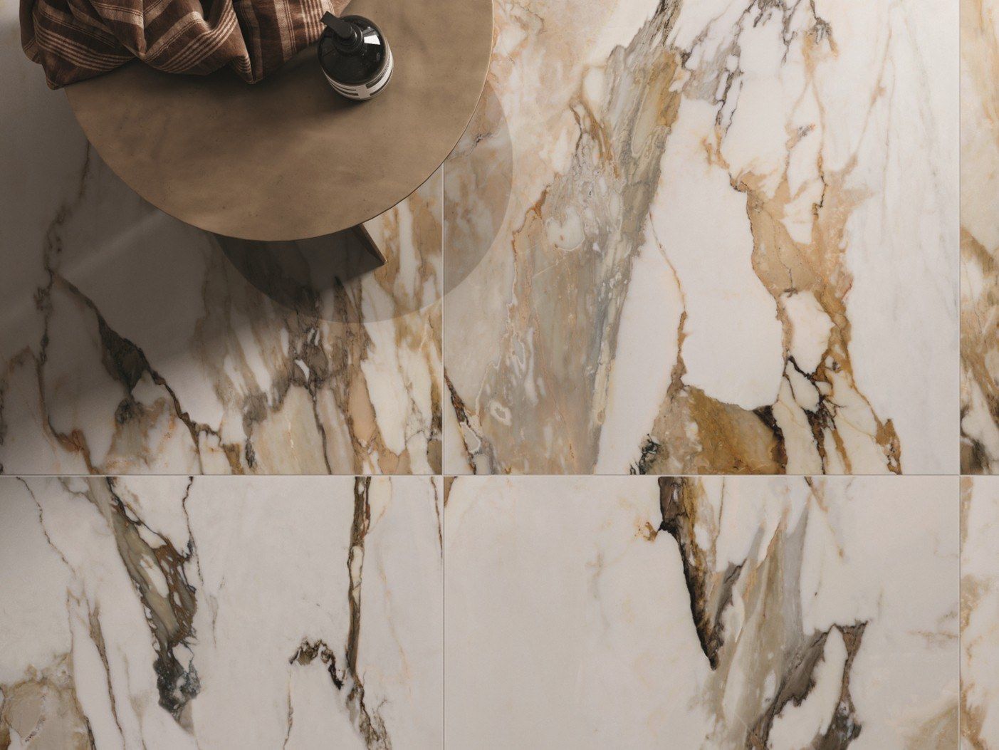 Porcelain stoneware wall/floor tiles with marble effect 9CENTO ALBA ORO ...