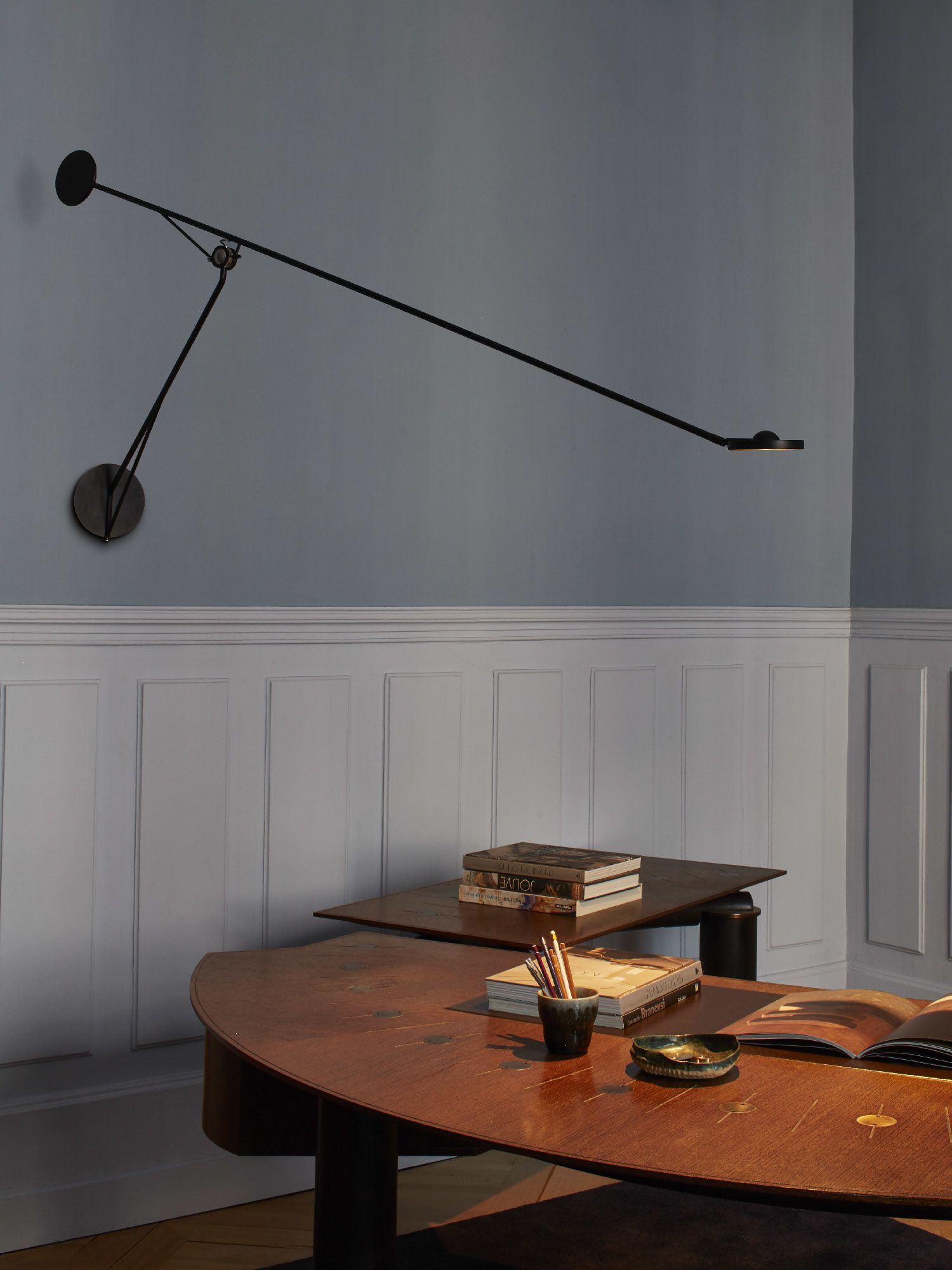 AARO LED adjustable wall lamp By DCW éditions | design Simon Schmitz