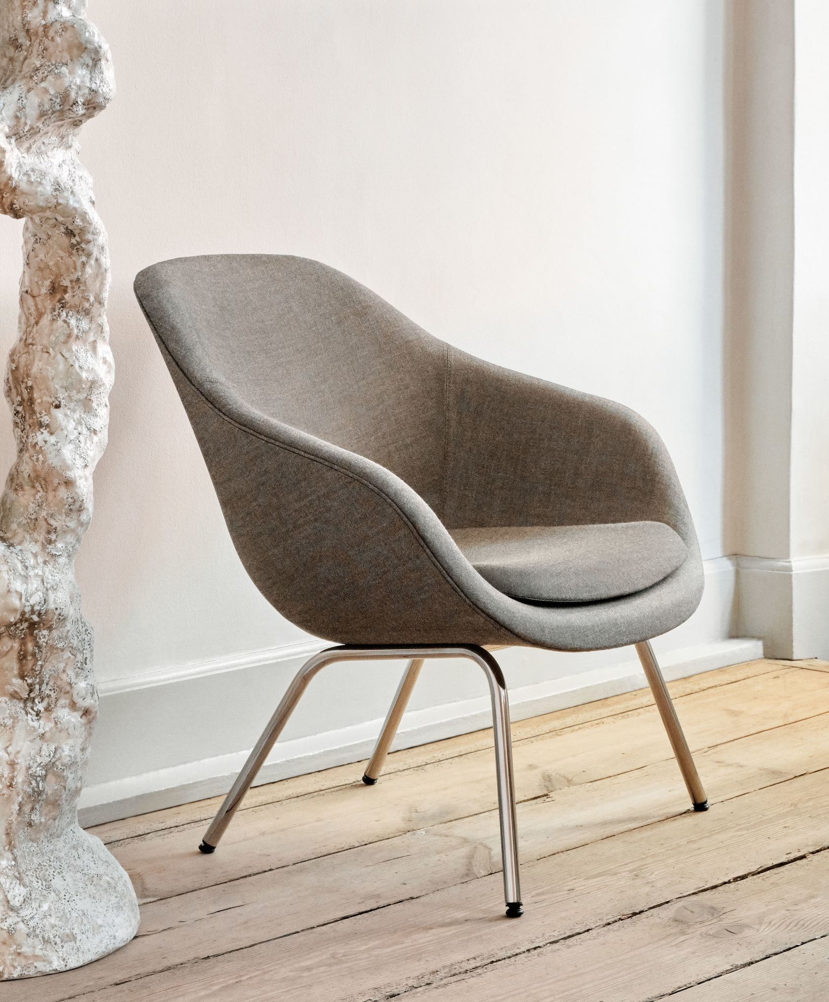 ABOUT A LOUNGE CHAIR AAL 87 poltrona By Hay