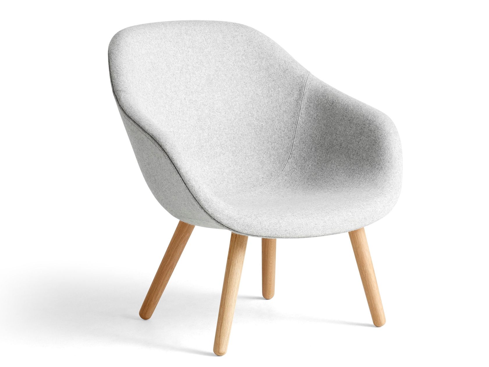 Poltroncina imbottita con braccioli ABOUT A LOUNGE CHAIR AAL82 By Hay ...