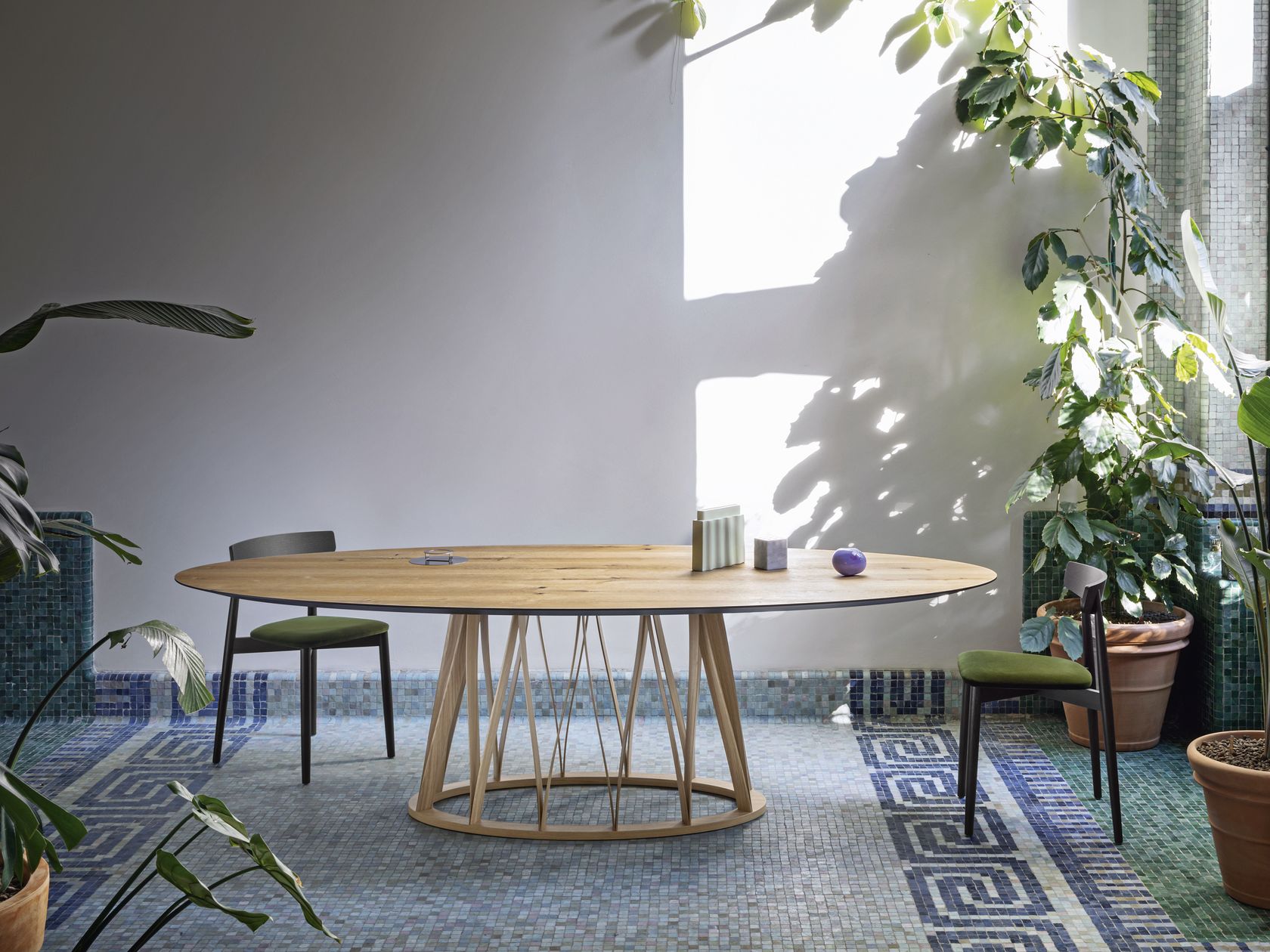 ACCO | Wooden table By Miniforms design Florian Schmid