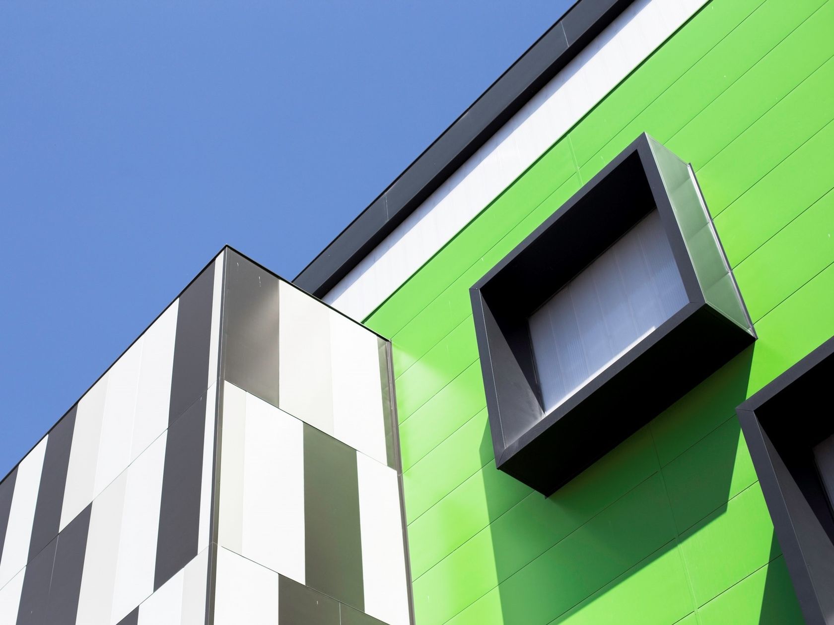 ISOPAN: Pannelli isolanti sandwich da copertura e da parete | Archiproducts