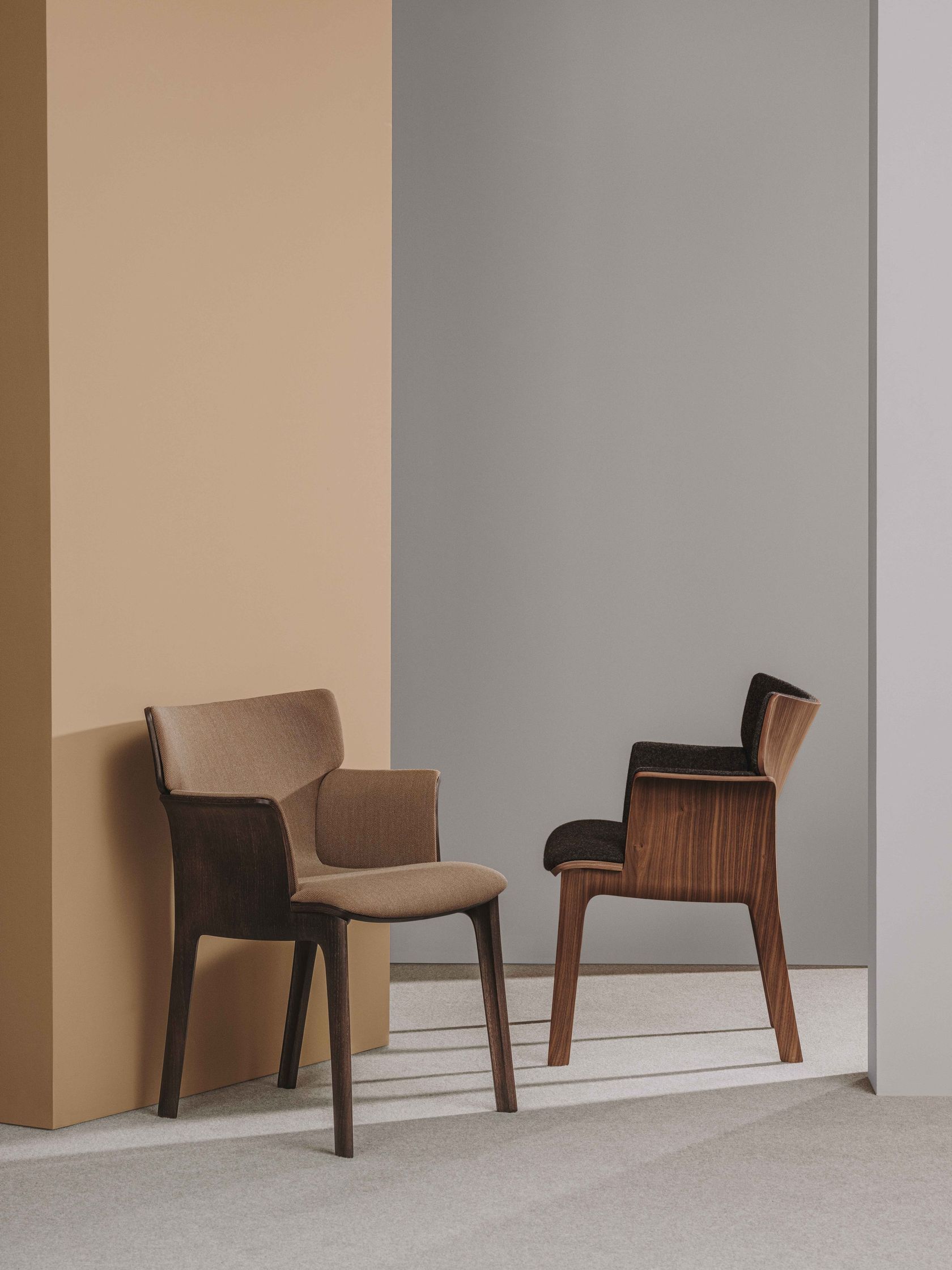 ADELA REX BU1412 Chaise By Andreu World design Philippe Starck