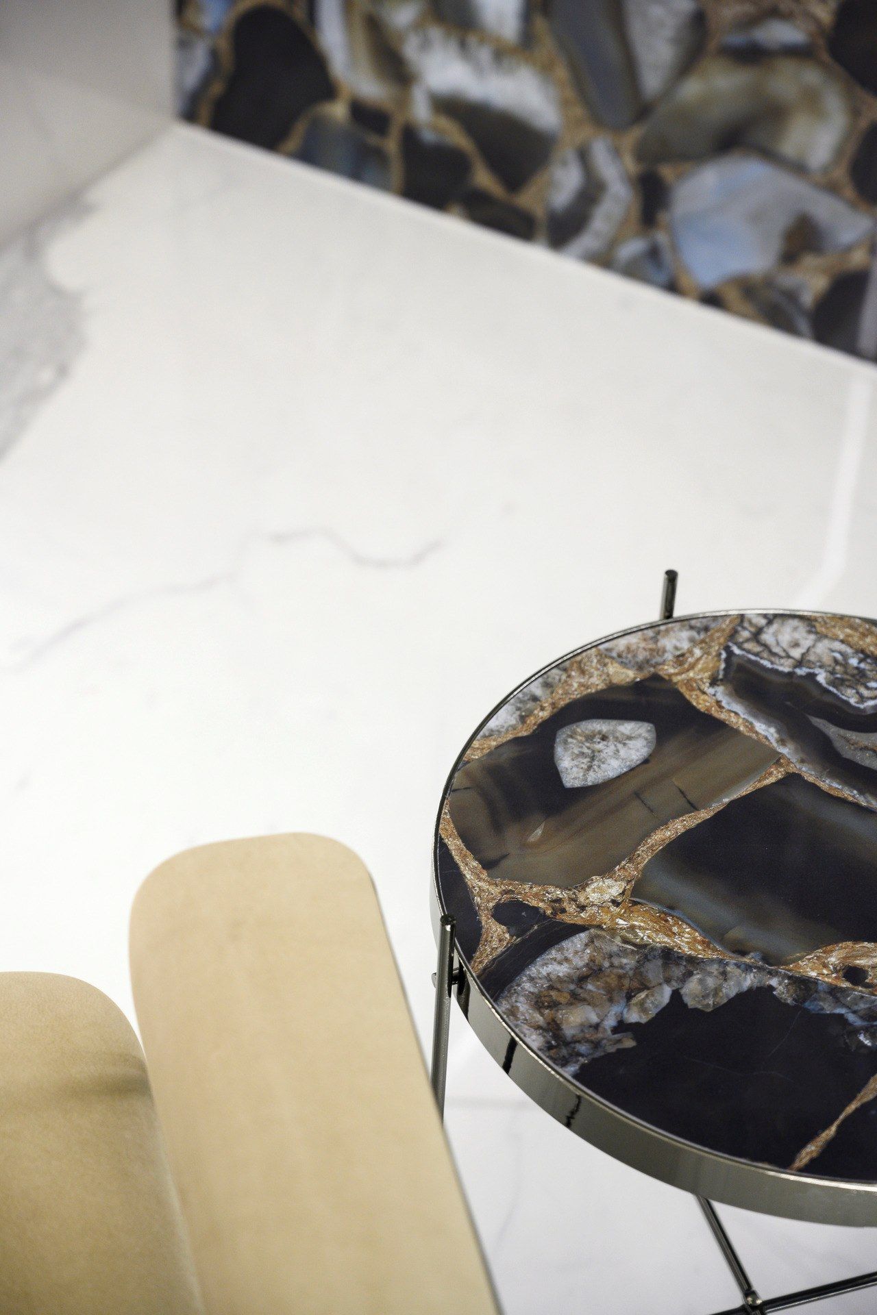 Porcelain stoneware wall/floor tiles with marble effect AGATA BLACK ...