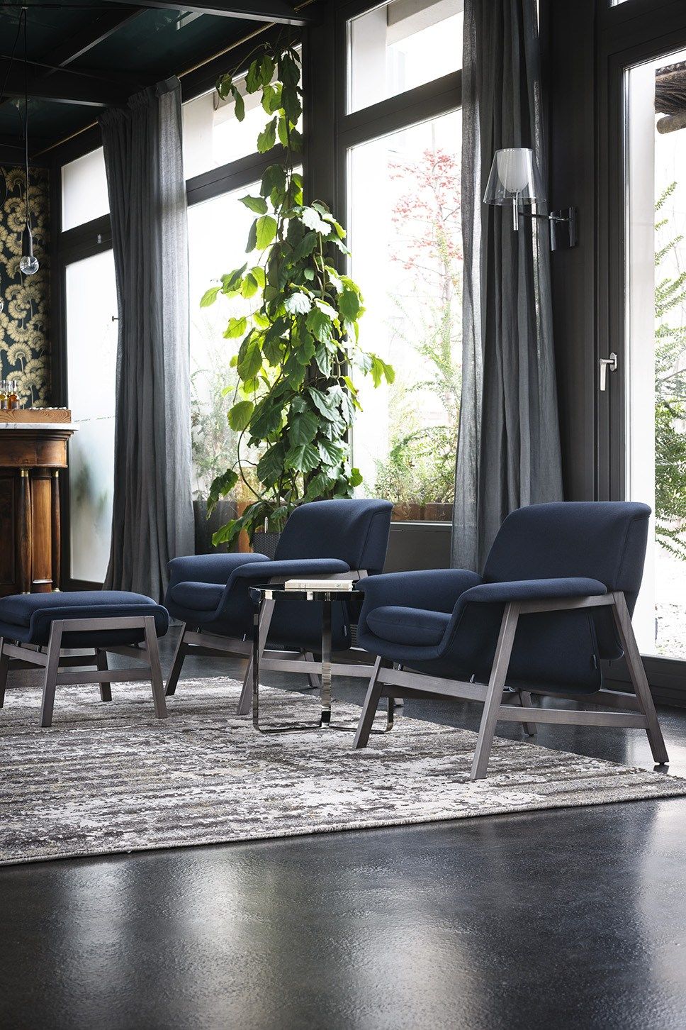 AGNESE | Armchair By Tacchini design Gianfranco Frattini